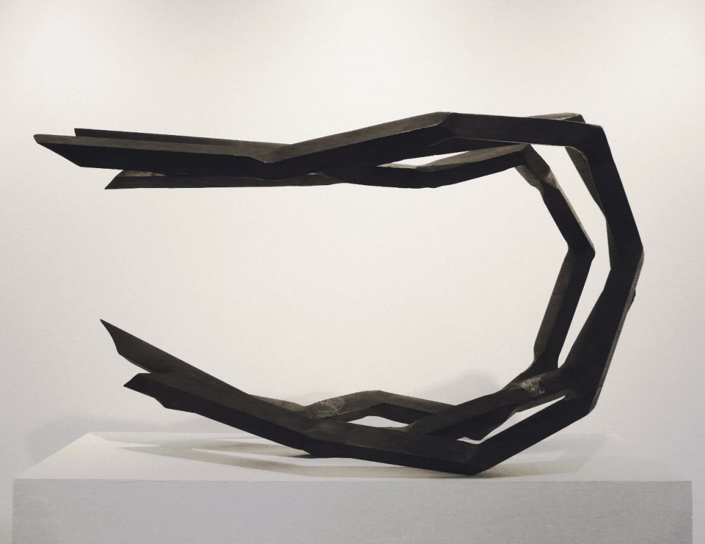 Robert Schad | FALUR | 2010 | Vierkantstahl massiv, 45 mm | 70 cm x 120 ...